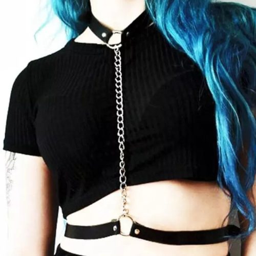 Chest Harness – Center Chain – Dangerous Damsels